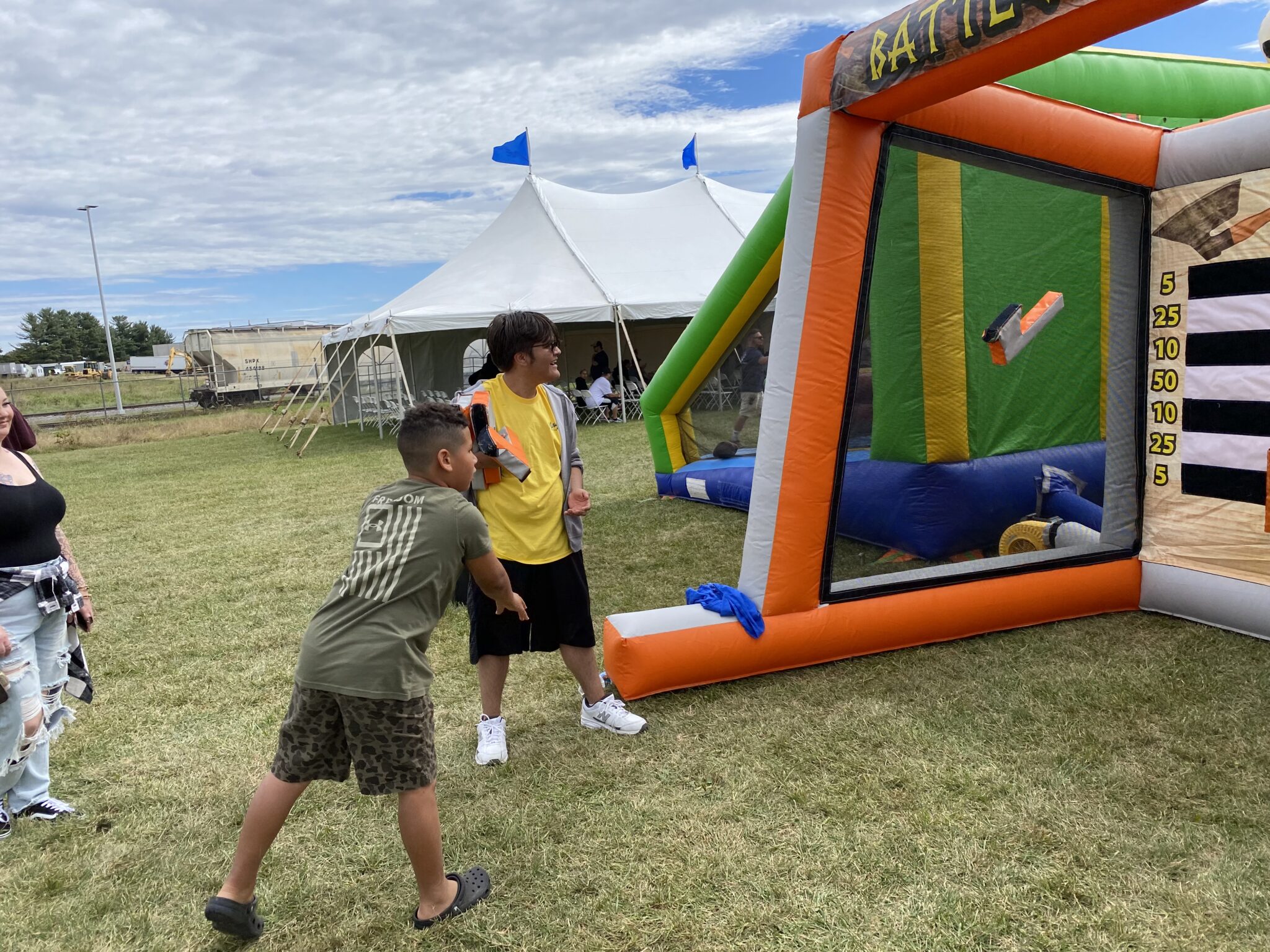 BATTLE AXE THROWING GAME