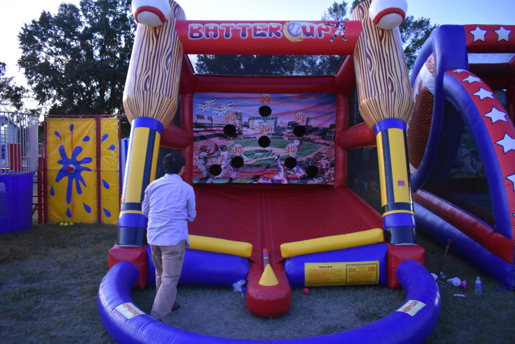 BATTERS UP INFLATABLE BASEBALL SPORTS GAME