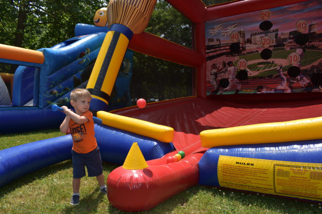 BATTERS UP INFLATABLE BASEBALL SPORTS GAME