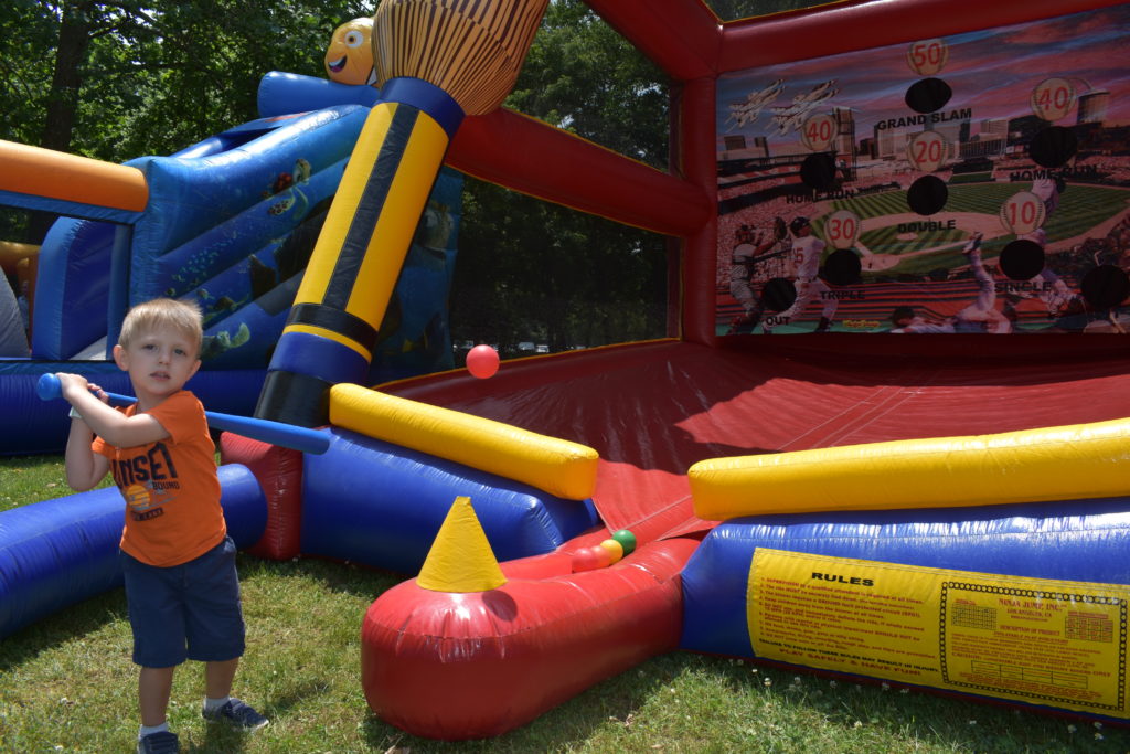 BATTERS UP INFLATABLE BASEBALL SPORTS GAME