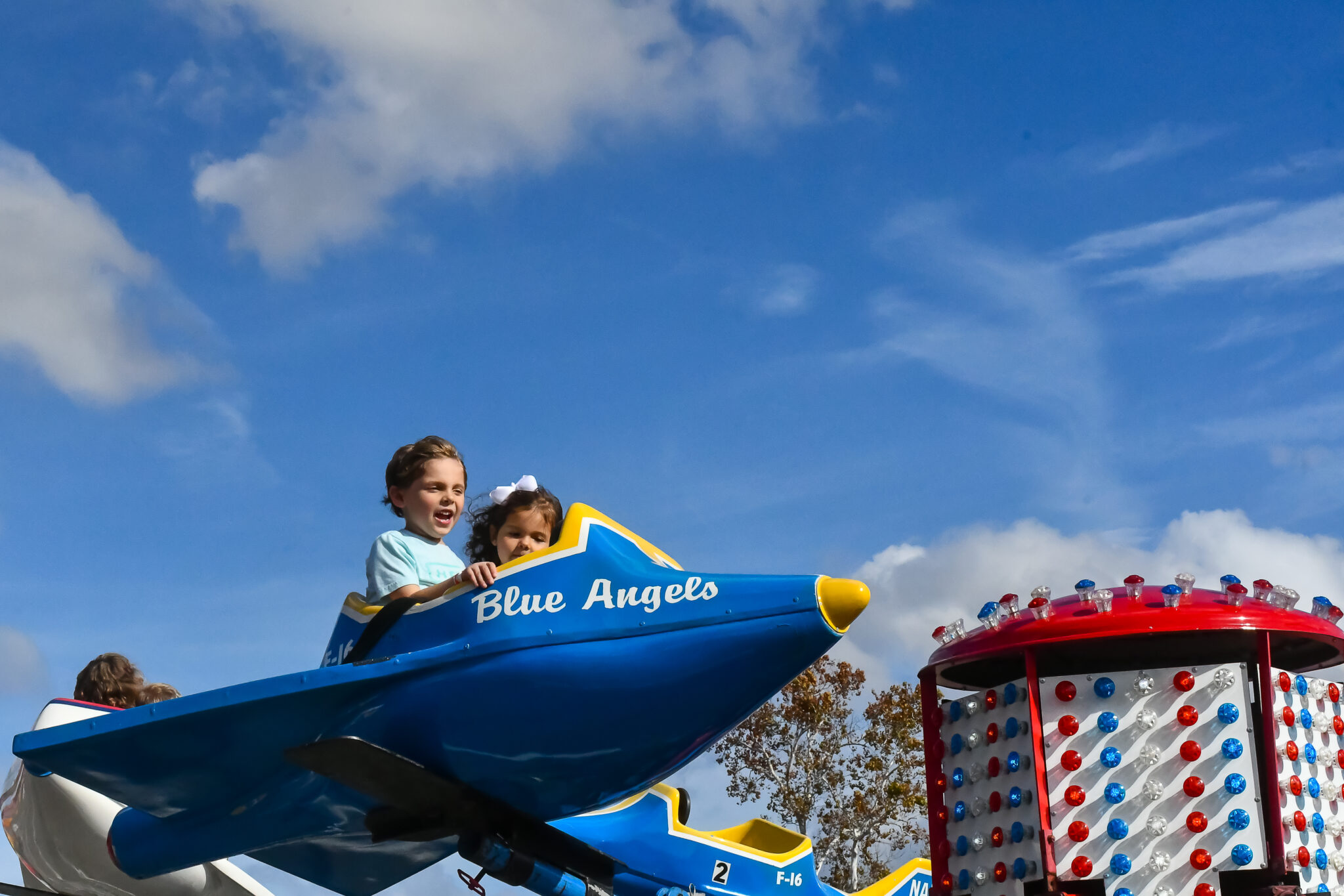 BLUE ANGELS MECHANICAL AMUSEMENT RIDE
