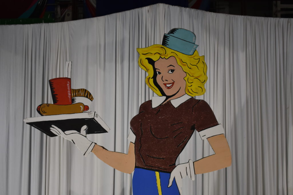 CAR HOP WAITRESS ON SKATES 1 DIMENSIONAL PROP