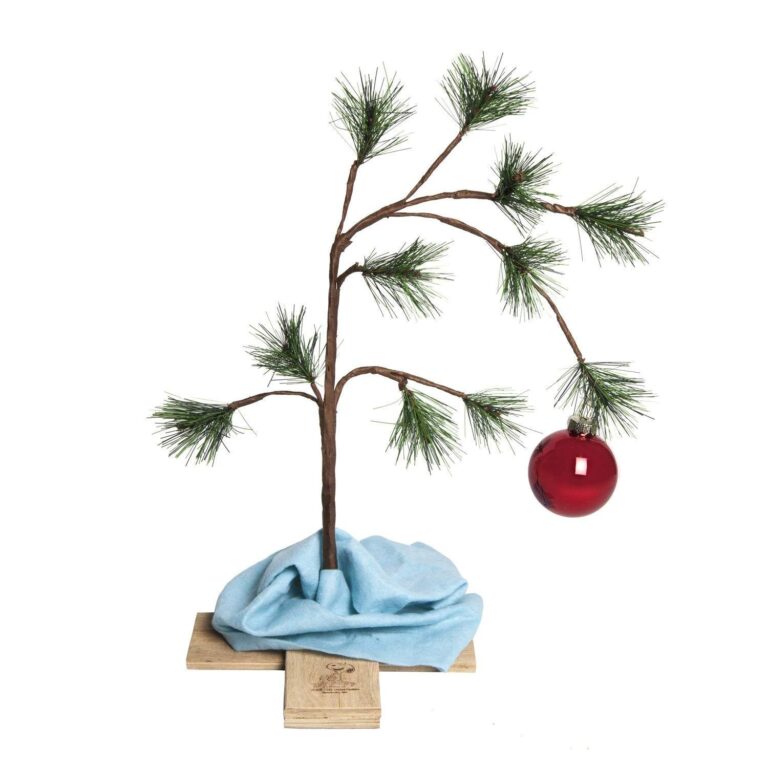 CHARLIE BROWN CHRISTMAS TREE WITH BLANKET