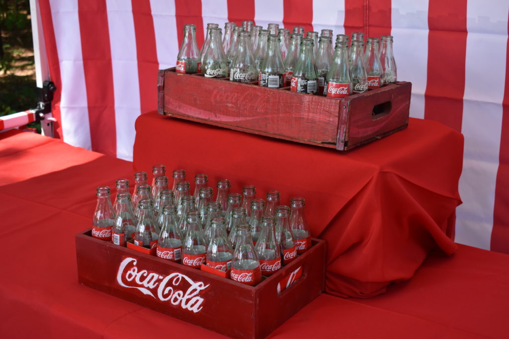 COKE BOTTLE RING TOSS CARNIVAL GAME