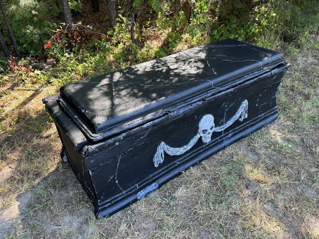 CRYPT BLACK TOMB BURIAL CHAMBER