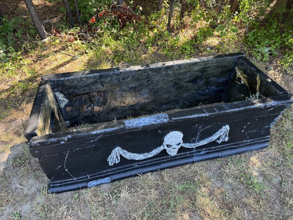 CRYPT BLACK TOMB BURIAL CHAMBER