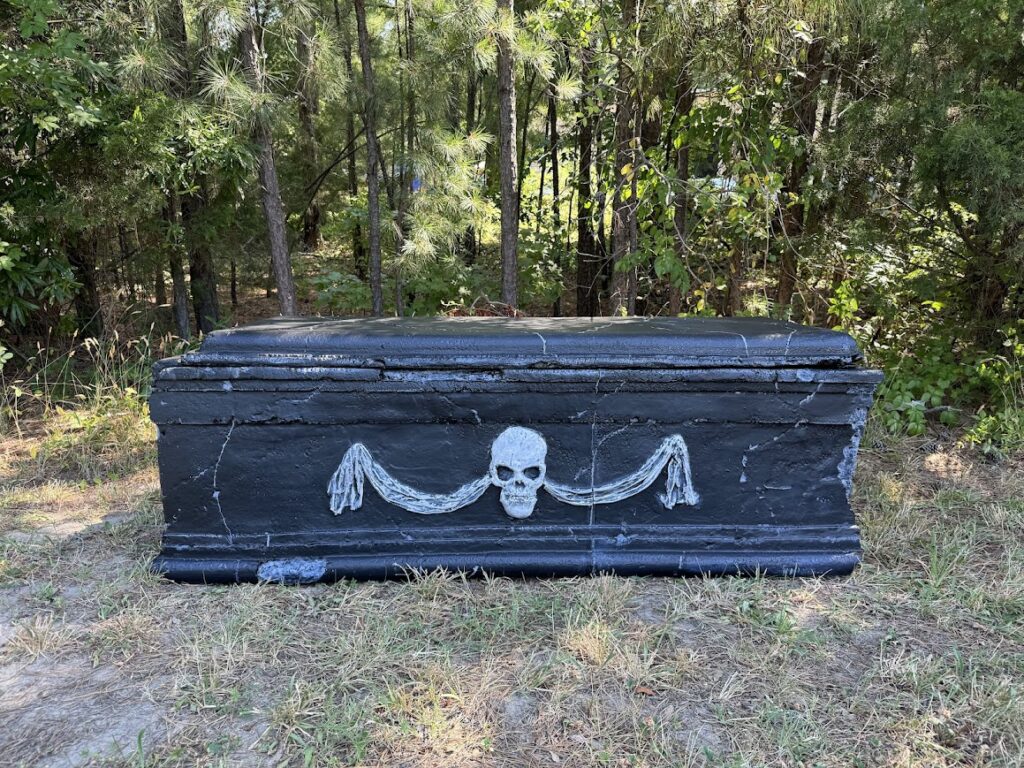 CRYPT BLACK TOMB BURIAL CHAMBER