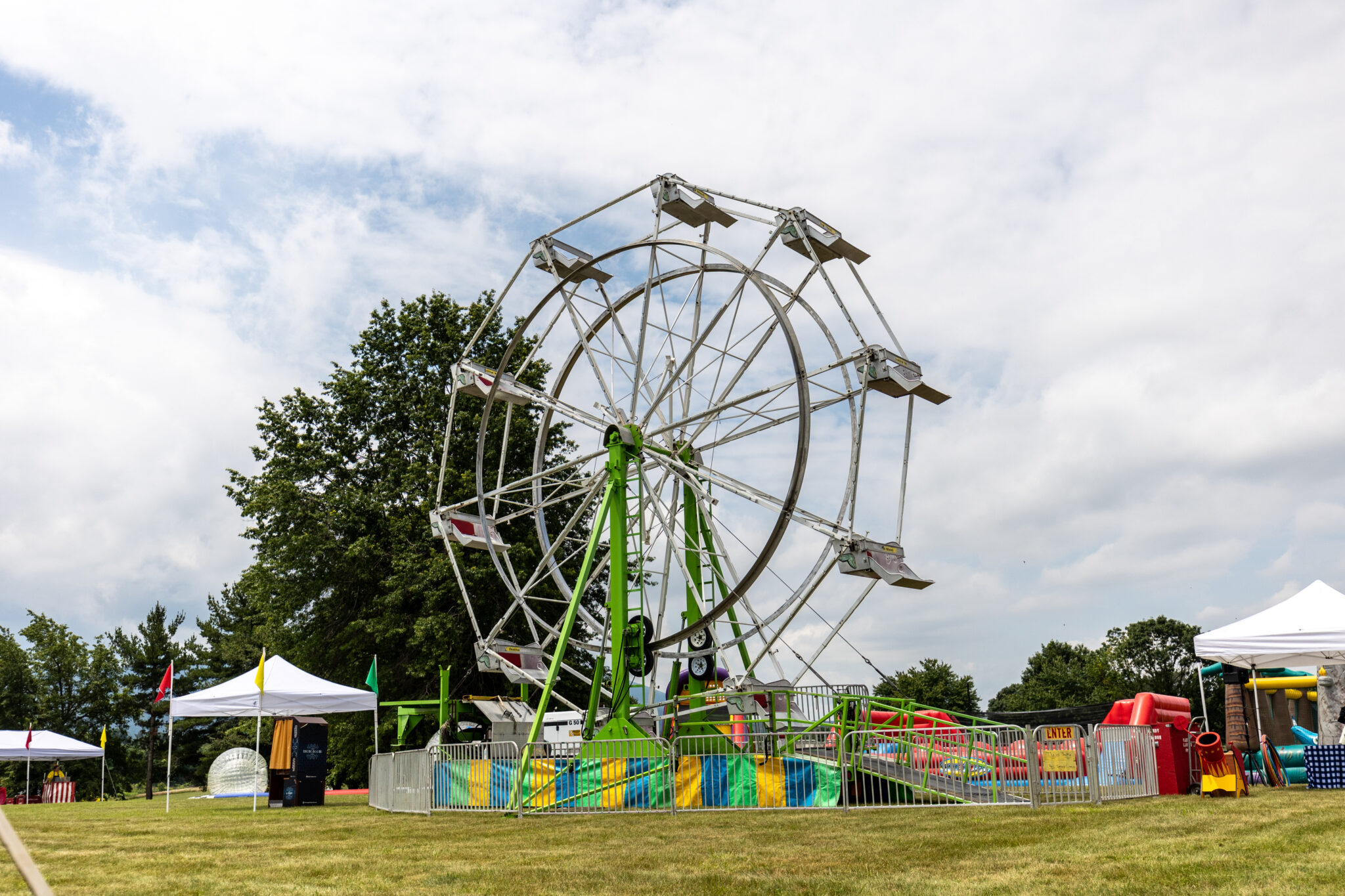 FERRIS WHEEL MECHANICAL AMUSEMENT RIDE