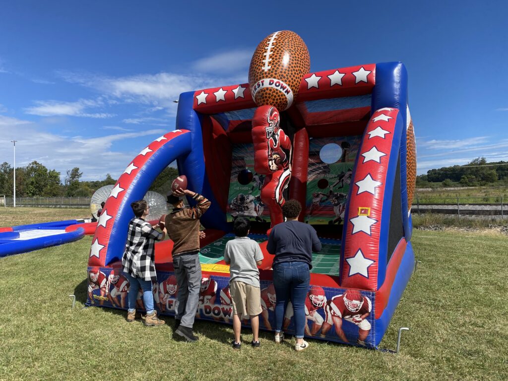 FIRST DOWN INFLATABLE FOOTBALL SPORTS GAME