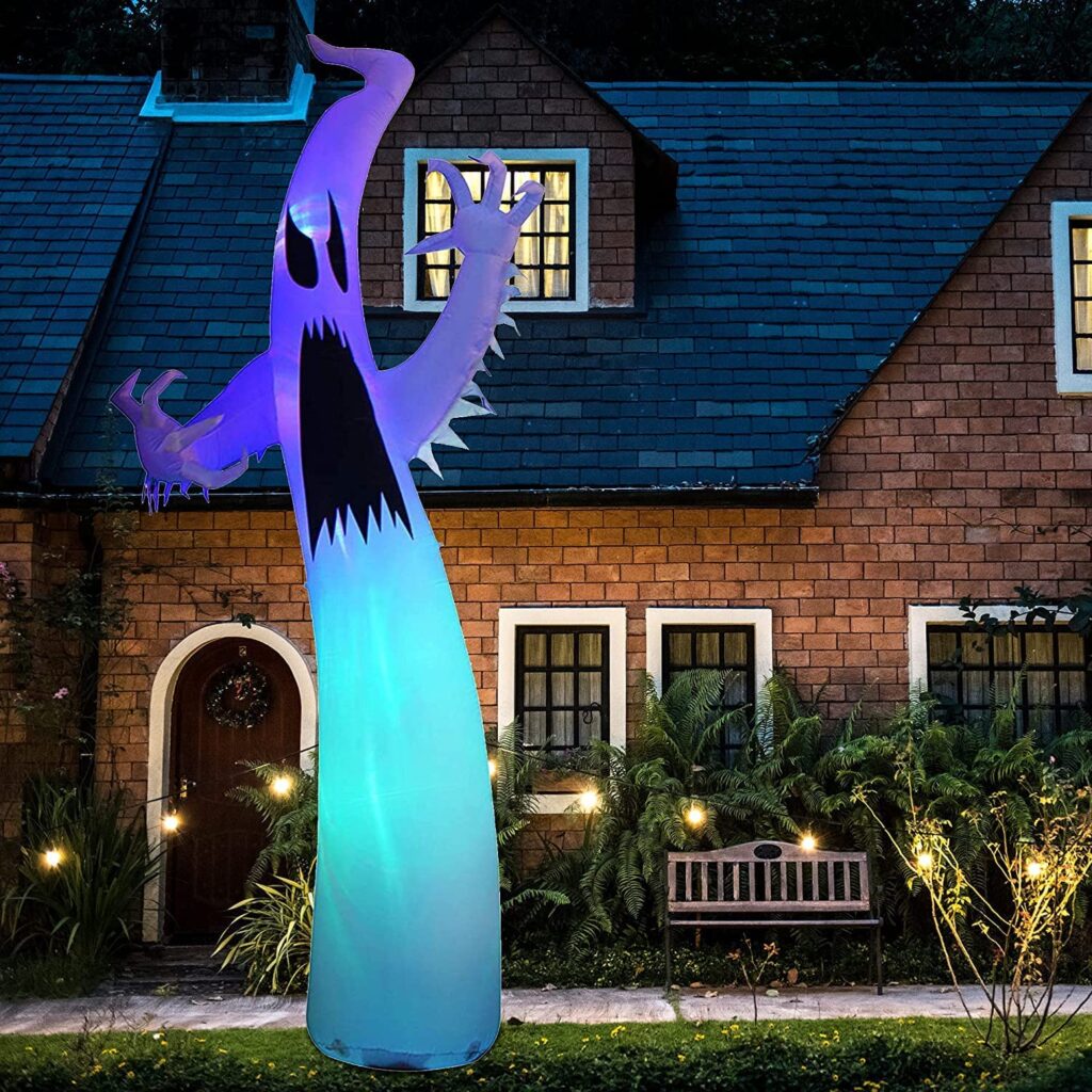 SCARY GHOST INFLATABLE