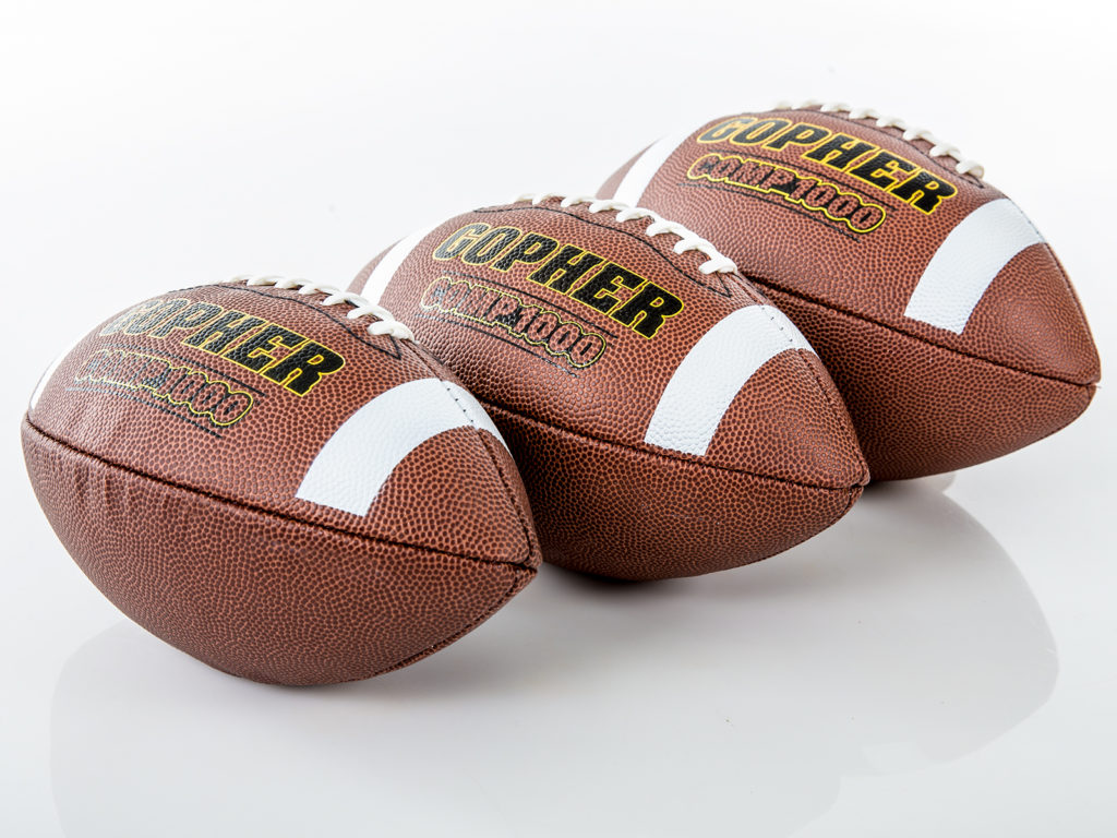 QUARTER BACK TOSS FOOTBALL CARNIVAL FRAME GAME