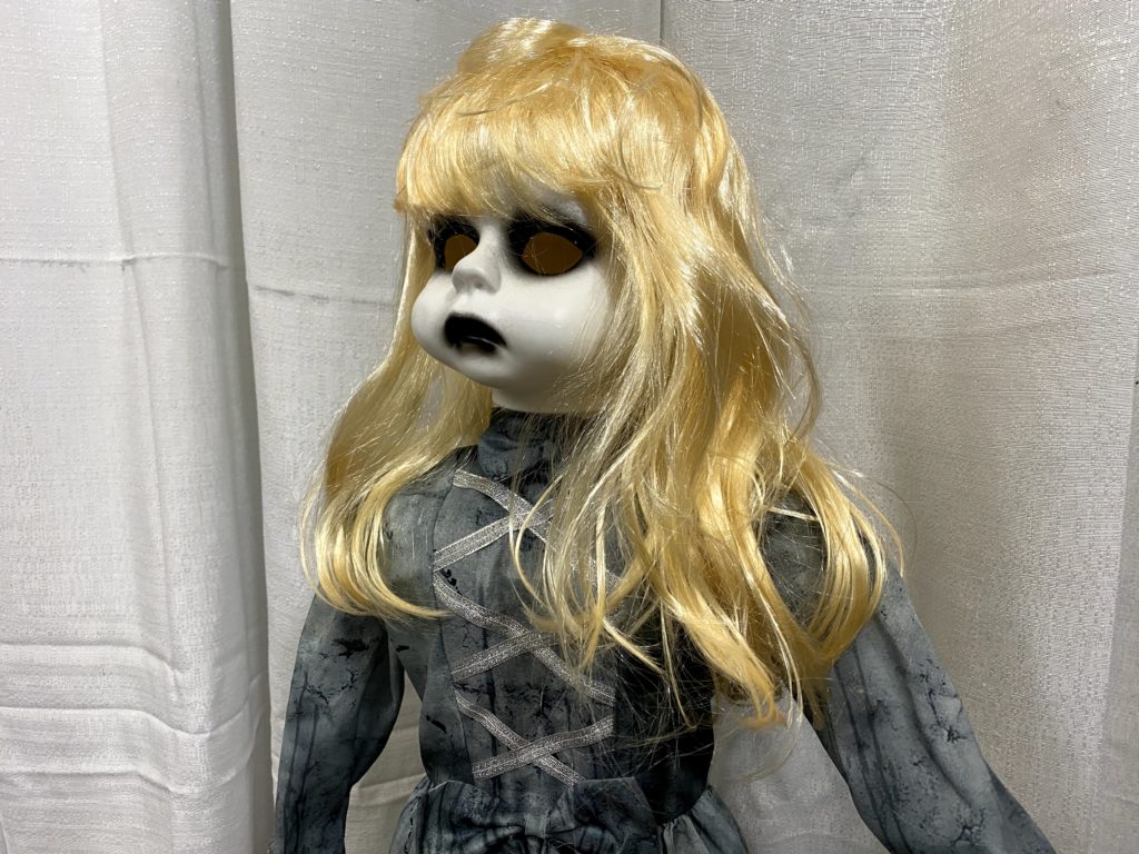 GHOST DOLL TALKING ANIMATED