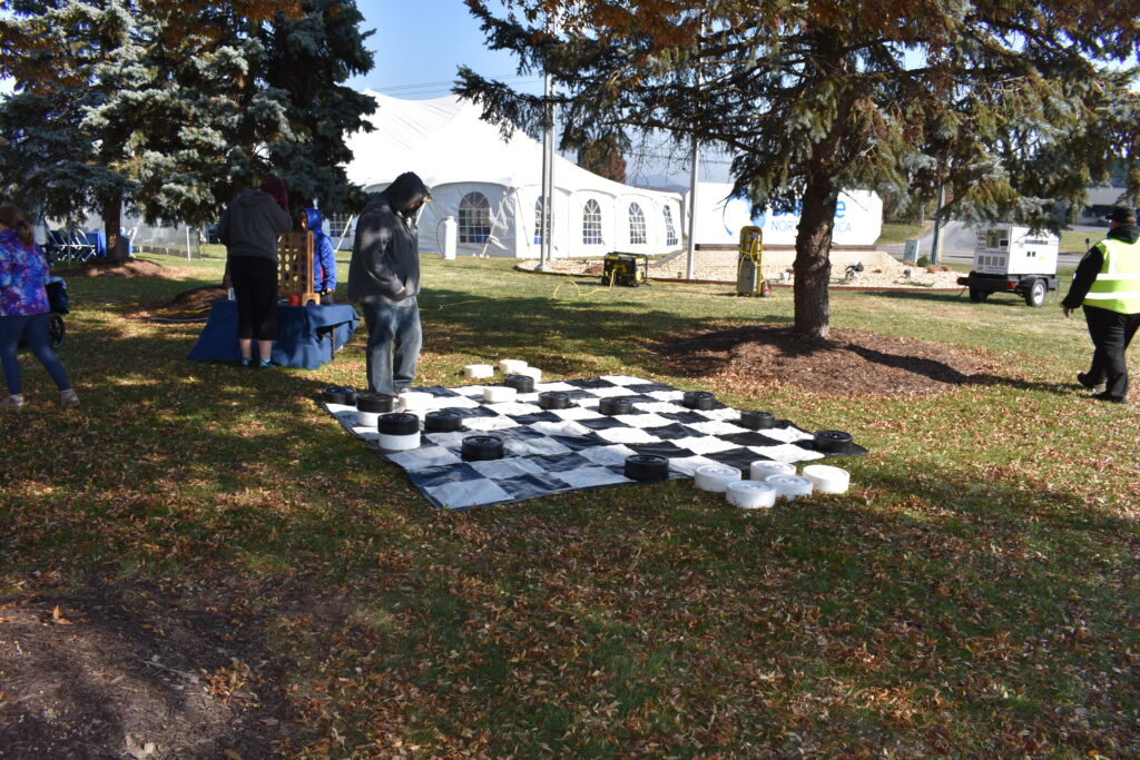 GIANT CHECKERS BOARD SET