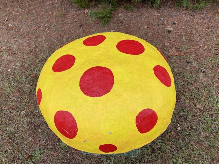 COLORFUL GIANT MUSHROOM PROP