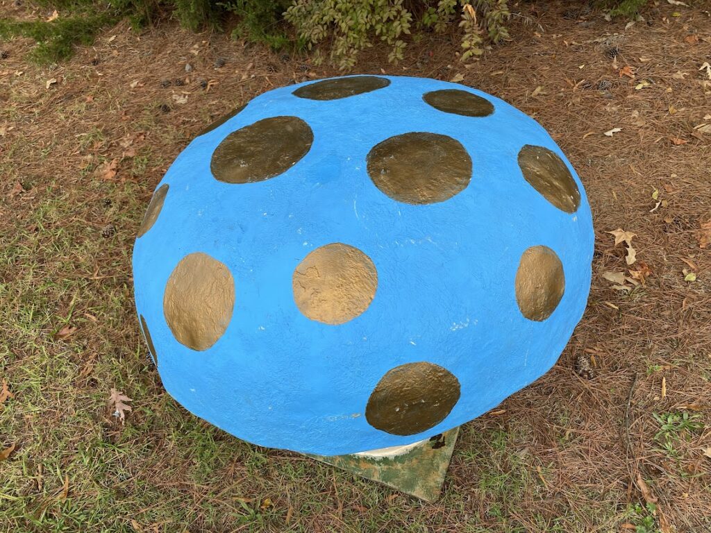 COLORFUL GIANT MUSHROOM PROP