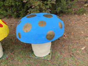 COLORFUL GIANT MUSHROOM PROP