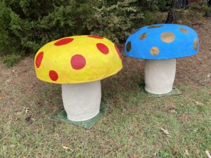 COLORFUL GIANT MUSHROOM PROP