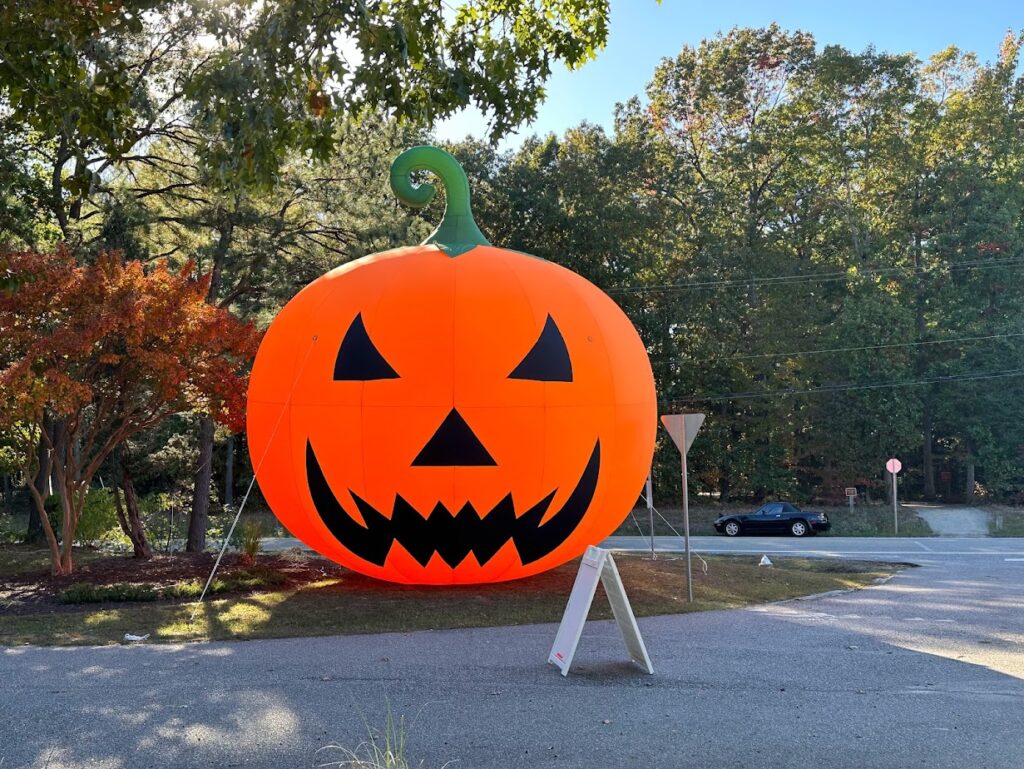 GIANT PUMPKIN 26FT COLD AIR INFLATABLE