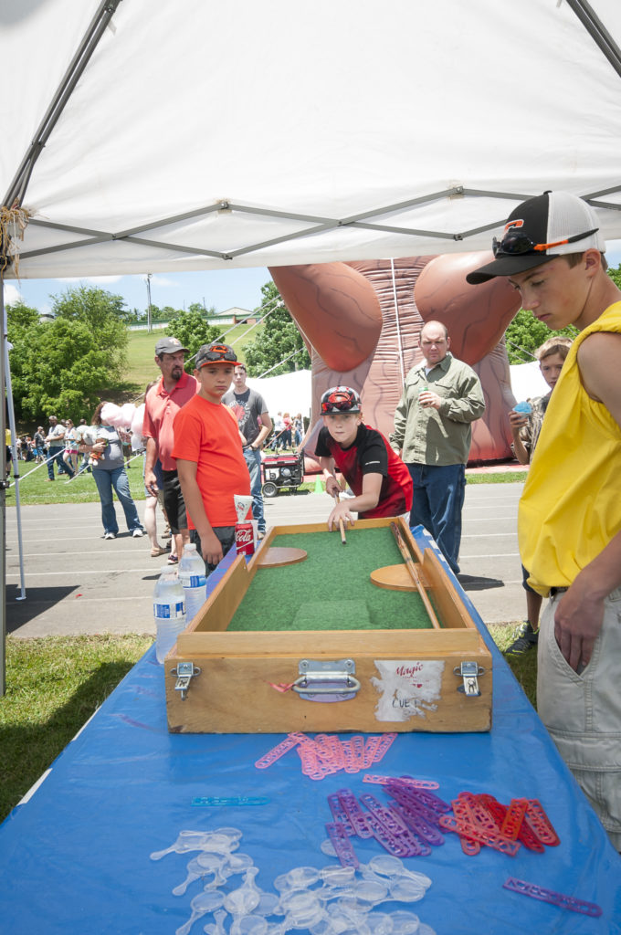 KOOL POOL CARNIVAL GAME