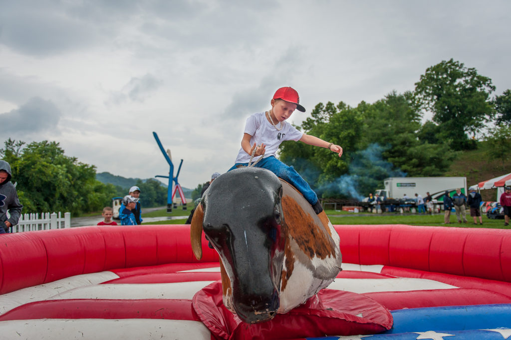 MECHANICAL BULL INTERACTIVE GAME