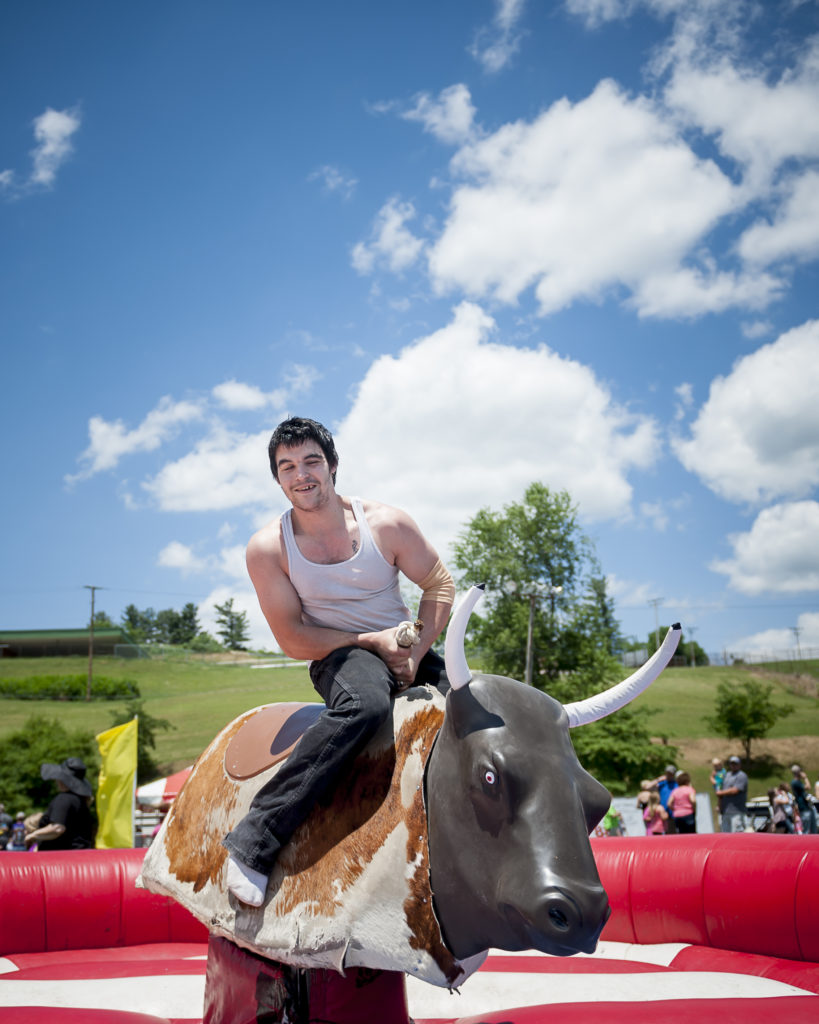 MECHANICAL BULL INTERACTIVE GAME