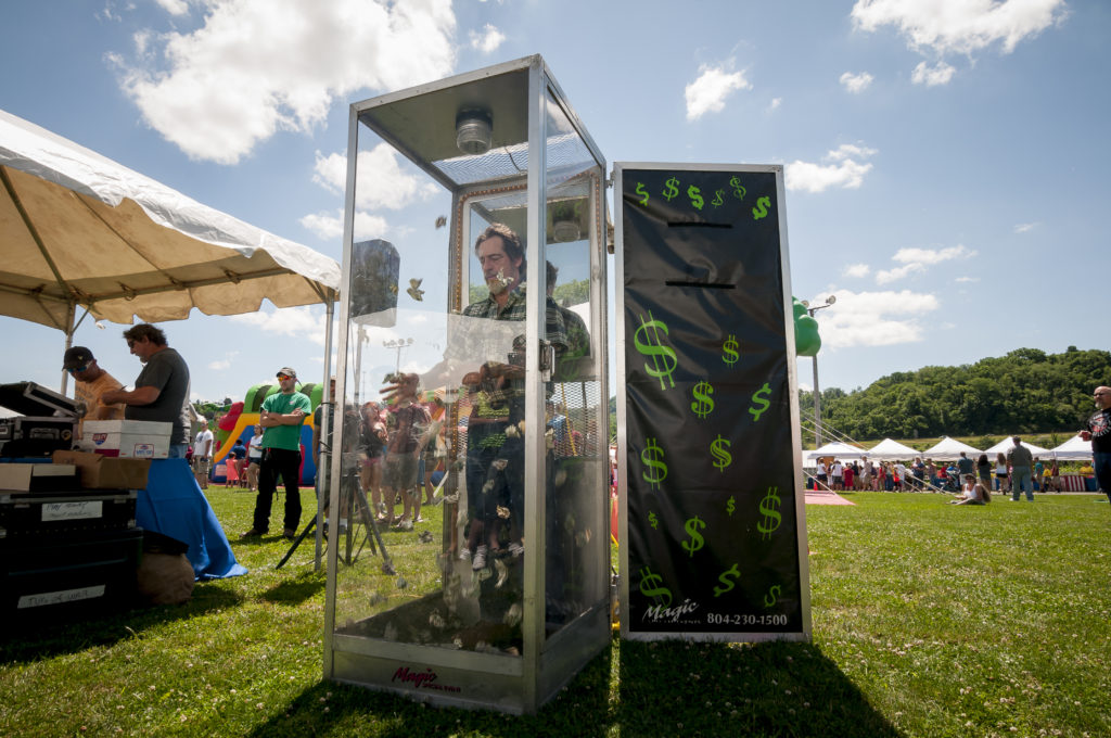 MONEY MACHINE CASH CUBE