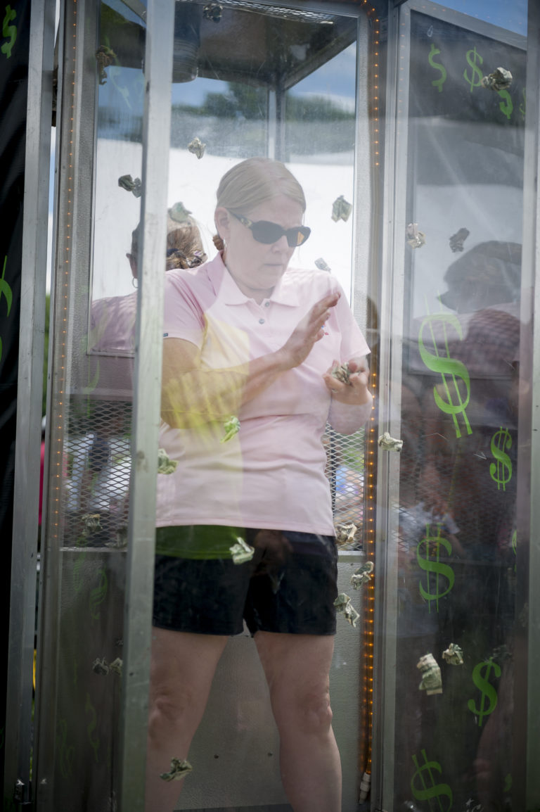 MONEY MACHINE CASH CUBE