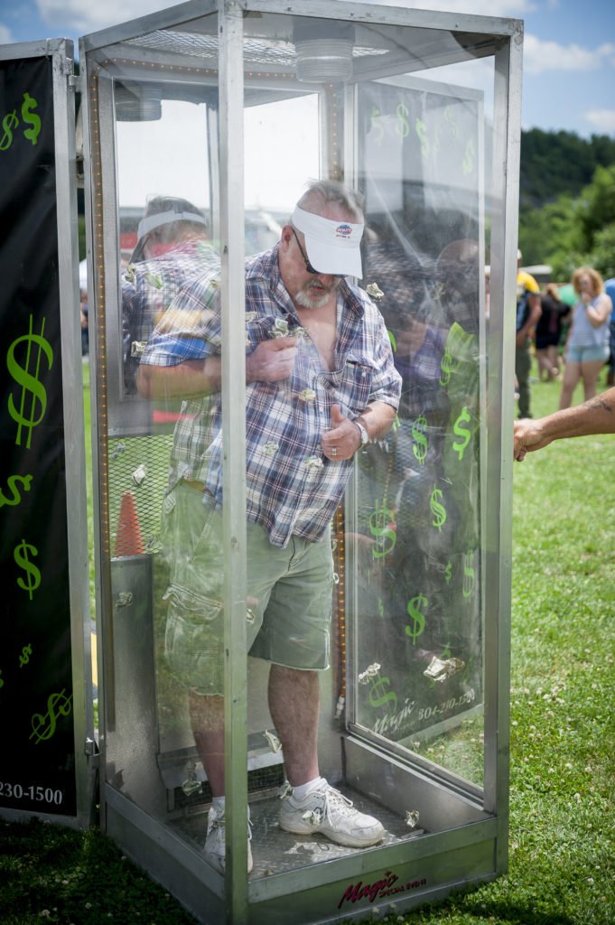 MONEY MACHINE CASH CUBE