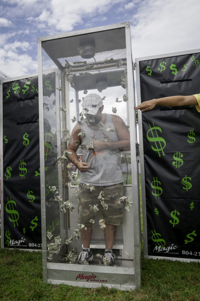 MONEY MACHINE CASH CUBE