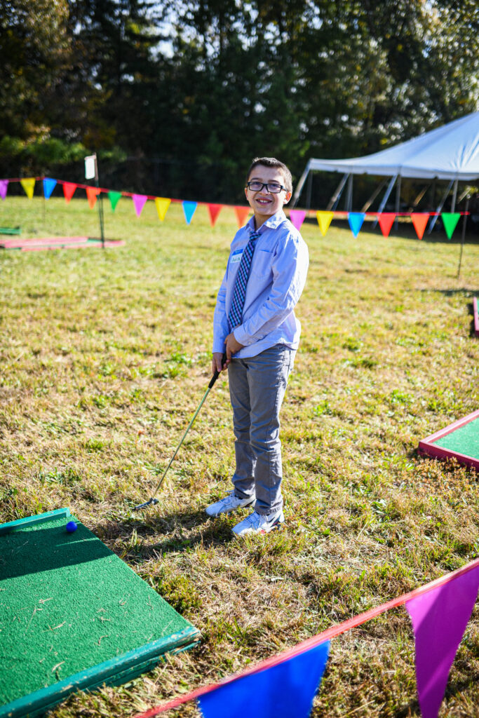 9 HOLE MINIATURE GOLF PUTTING COURSE SET