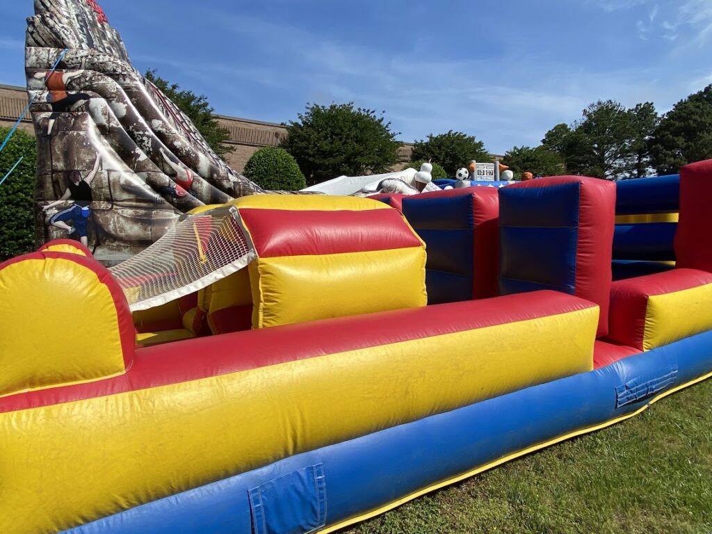 MINI OBSTACLE COURSE 28’x15’x7′