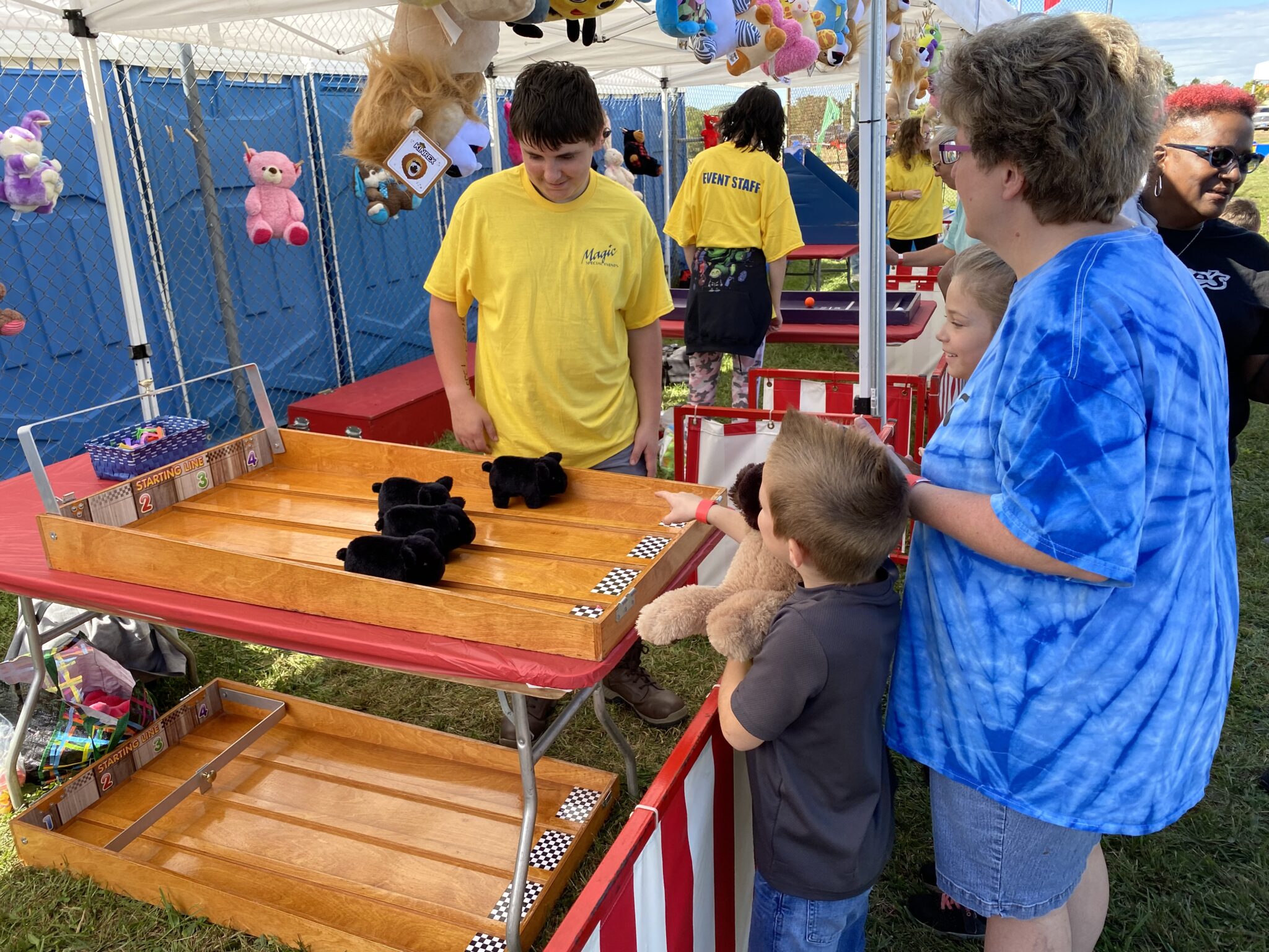 PIG RACING CARNIVAL GAME