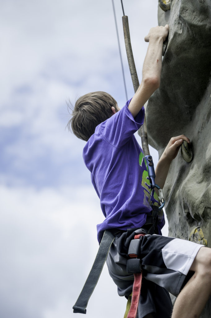 ROCK CLIMBING WALL AMUSEMENT