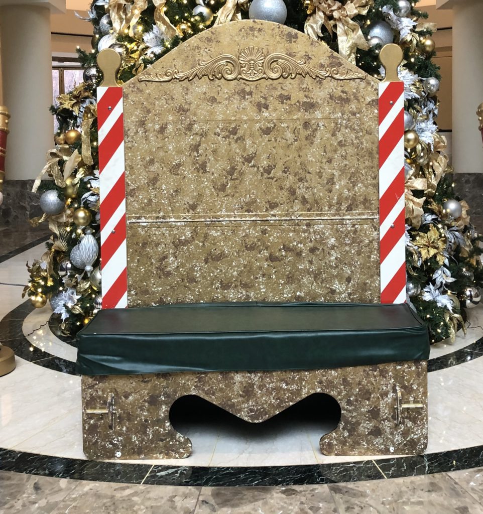 SANTA CHAIR COUCH DELUXE FOLDING