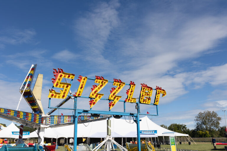 SIZZLER MECHANICAL AMUSEMENT RIDE