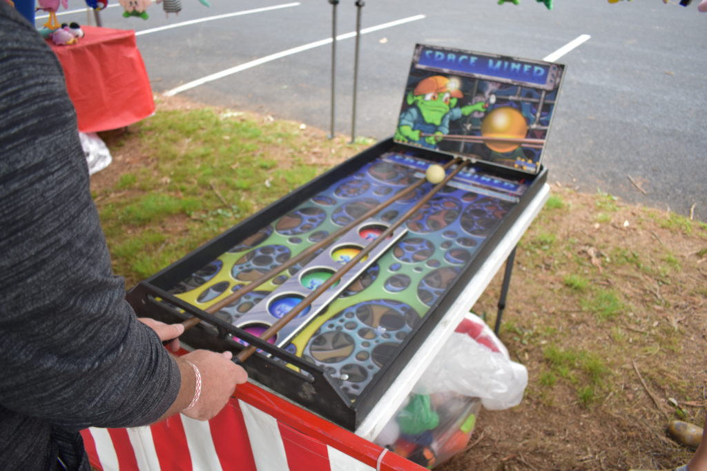 GRAVITY BALL SPACE MINER CARNIVAL GAME