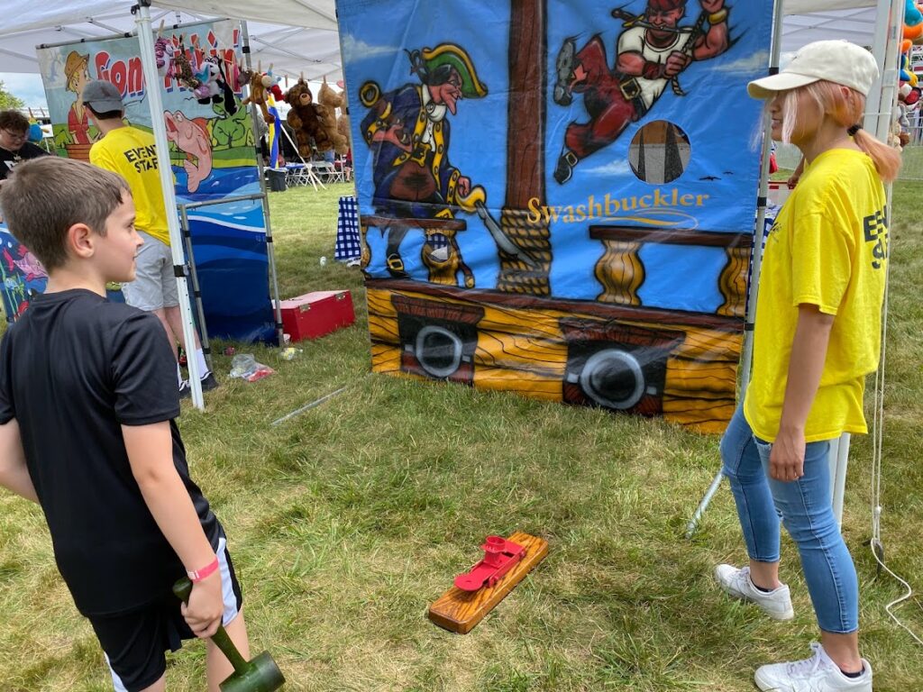 SWASHBUCKLER PIRATE CARNIVAL FRAME GAME