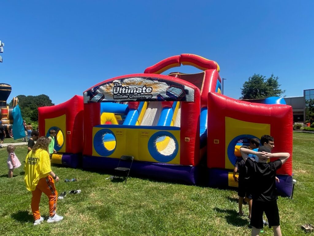 ULTIMATE OBSTACLE COURSE CHALLENGE INFLATABLE – call for pricing