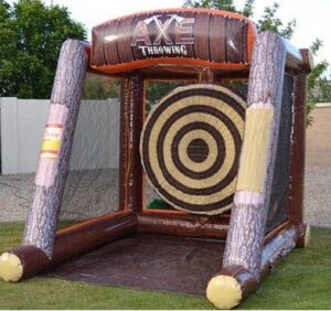 TOMAHAWK TOSS AXE THROWING FUN