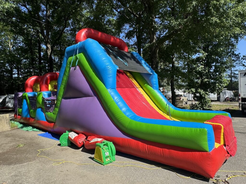 WACKY JR. OBSTACLE COURSE INFLATABLE