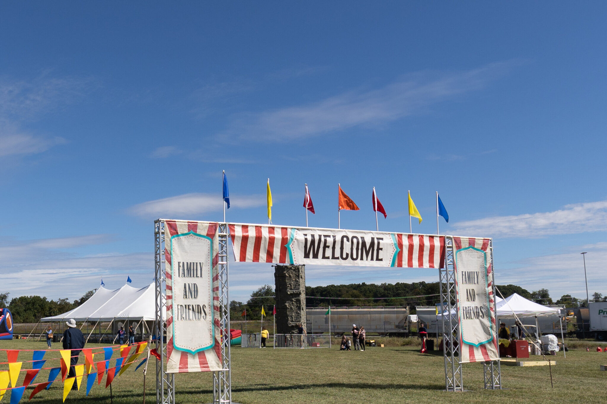 WELCOME ENTRANCE ARCH TRUSS