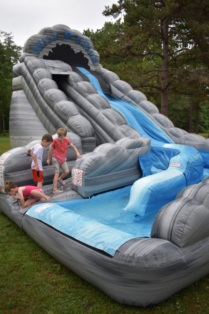 WILD RAPIDS INFLATABLE WATER SLIDE