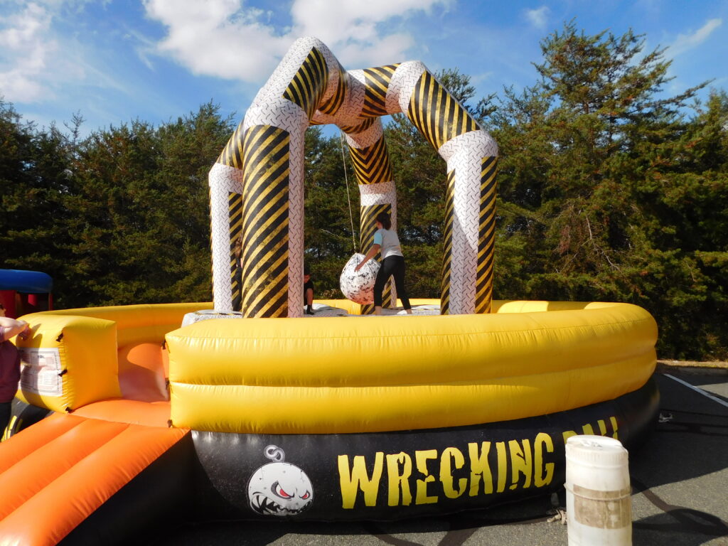 WRECKING BALL EXTREME INTERACTIVE INFLATABLE